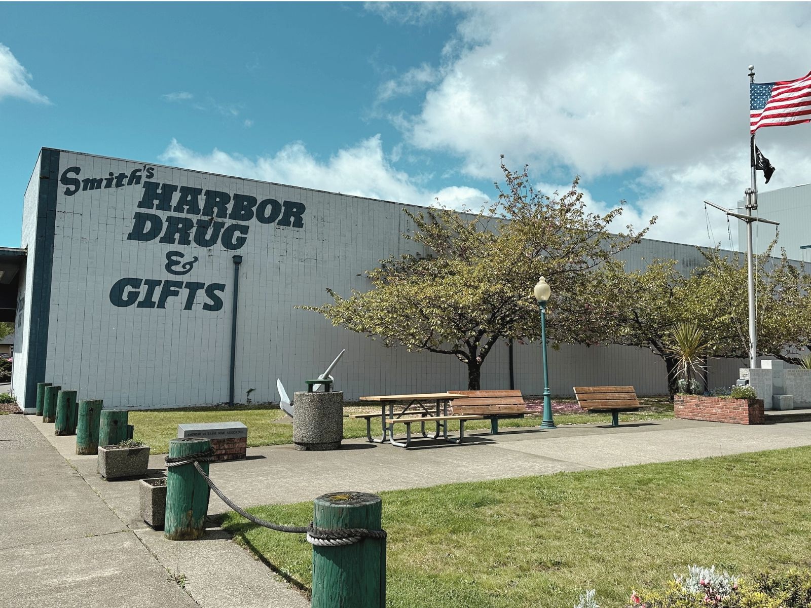 About - Harbor Drug & Gifts